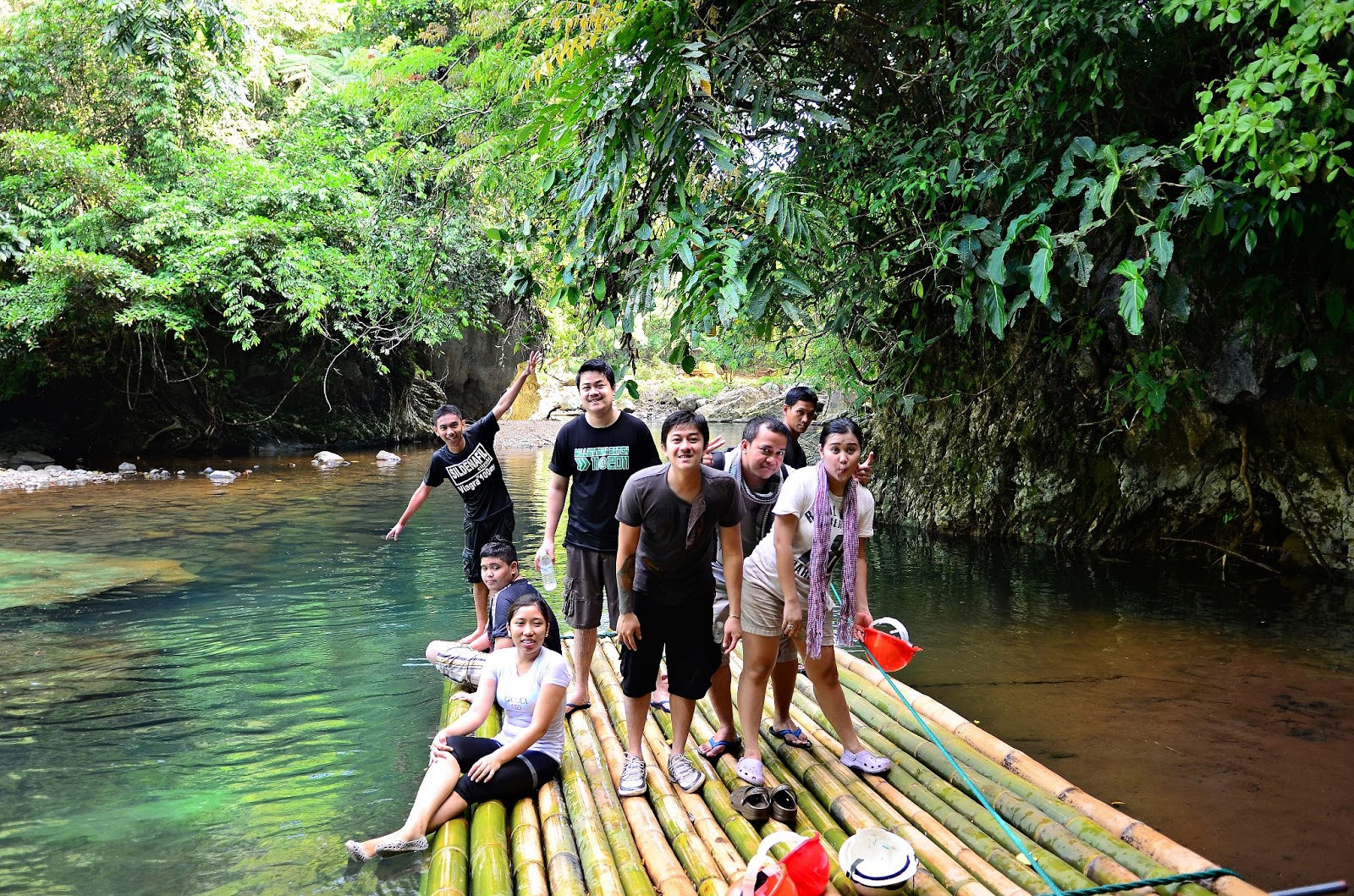 Travel, Adventures and Photography: CAVINTI UNDERGROUND RIVER AND CAVES ...
