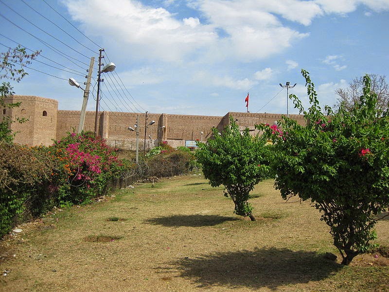 Places to visit in Jammu and Kashmir: Bahu Fort, Jammu and Kashmir ...