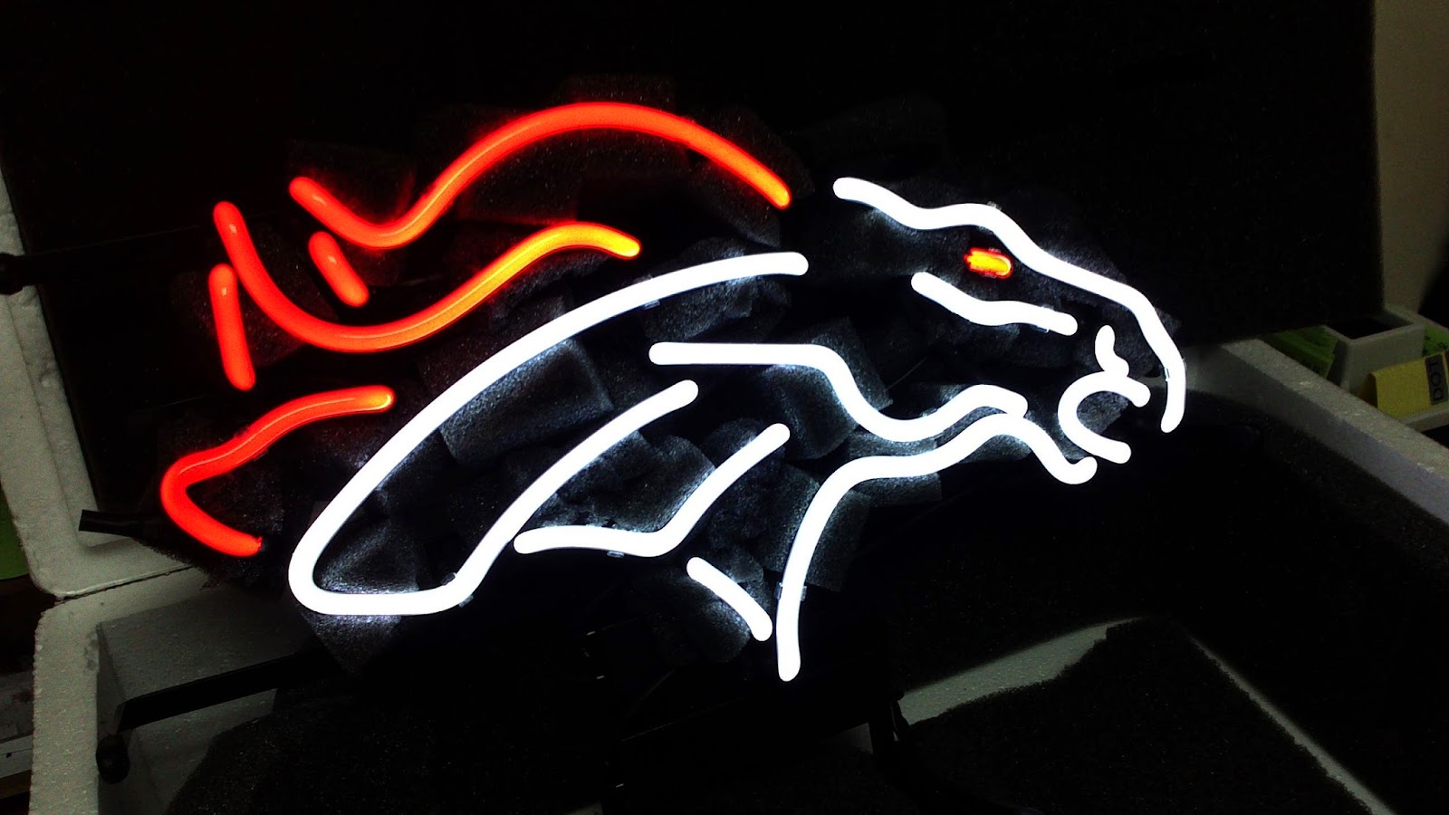 Wiki Neon Sign Blog: NFL DENVER BRONCOS BEER BAR CLUB NEON LIGHT SIGN ...