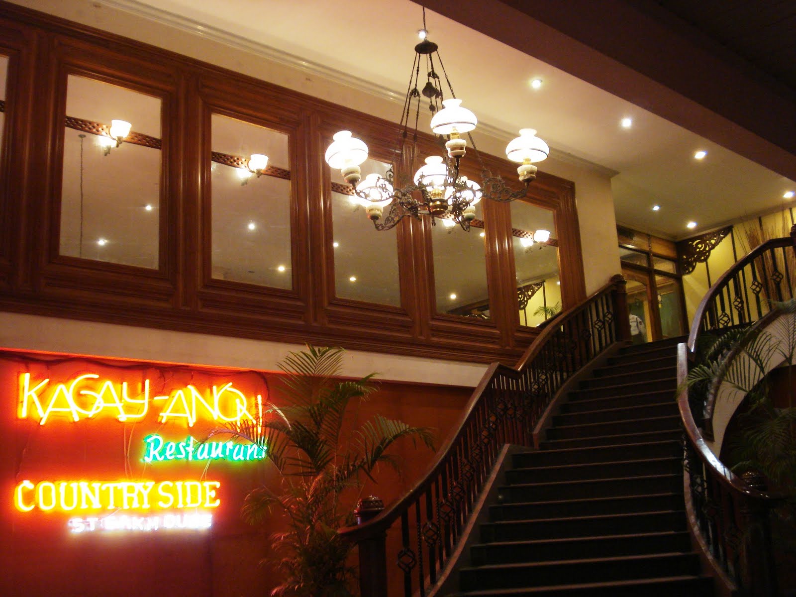 Injunga Blog: Kagay-anon Restaurant