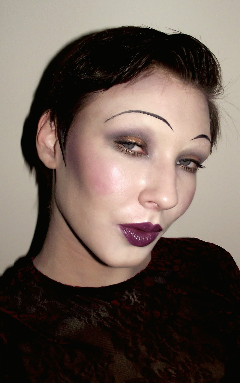 The New Elizabethans: Halloween Makeup - Flapper Vamp