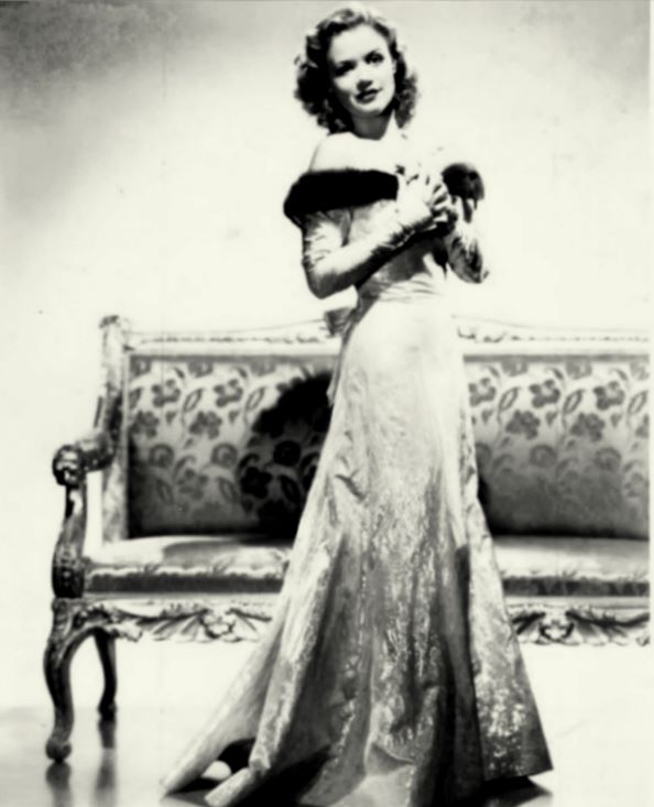 My Love Of Old Hollywood: Simone Simon (1910-2005)