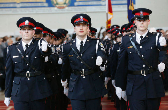Half Windsor Full Throttle: Stylish Italian Police Uniforms - Carabinieri