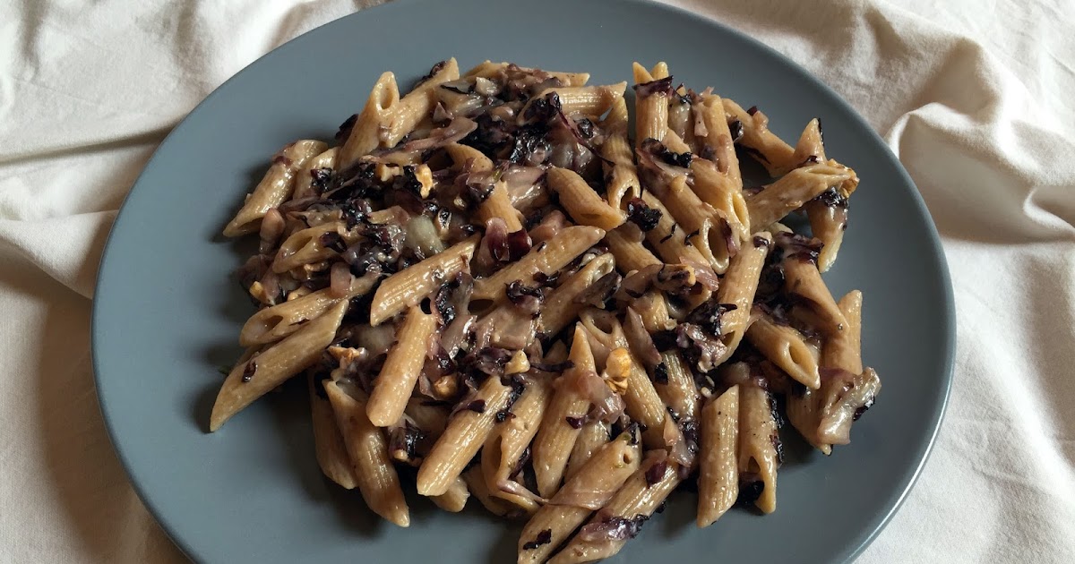 Inglourious Bananas: Pasta with Radicchio // Pasta con radicchio