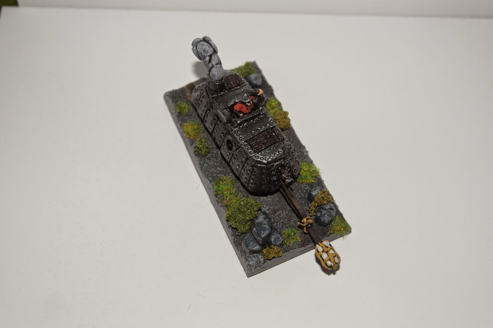 Turbil Miniatures: 10mm Dwarf Steam tank