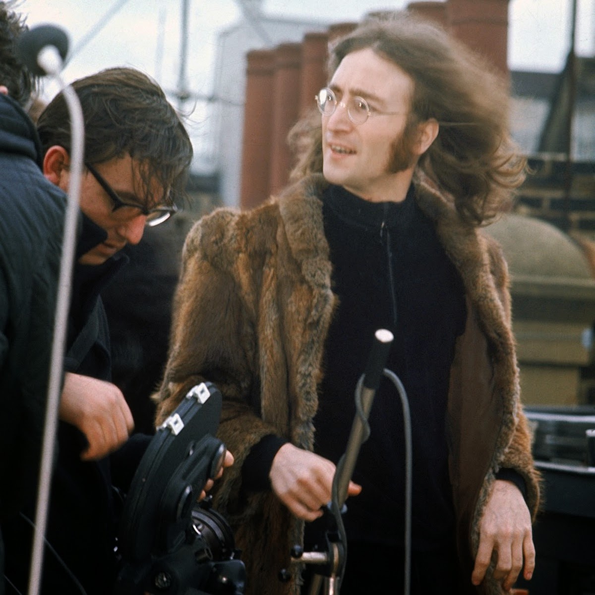Wonderful Color Photographs of The Beatles' Rooftop Concert in 1969 ...