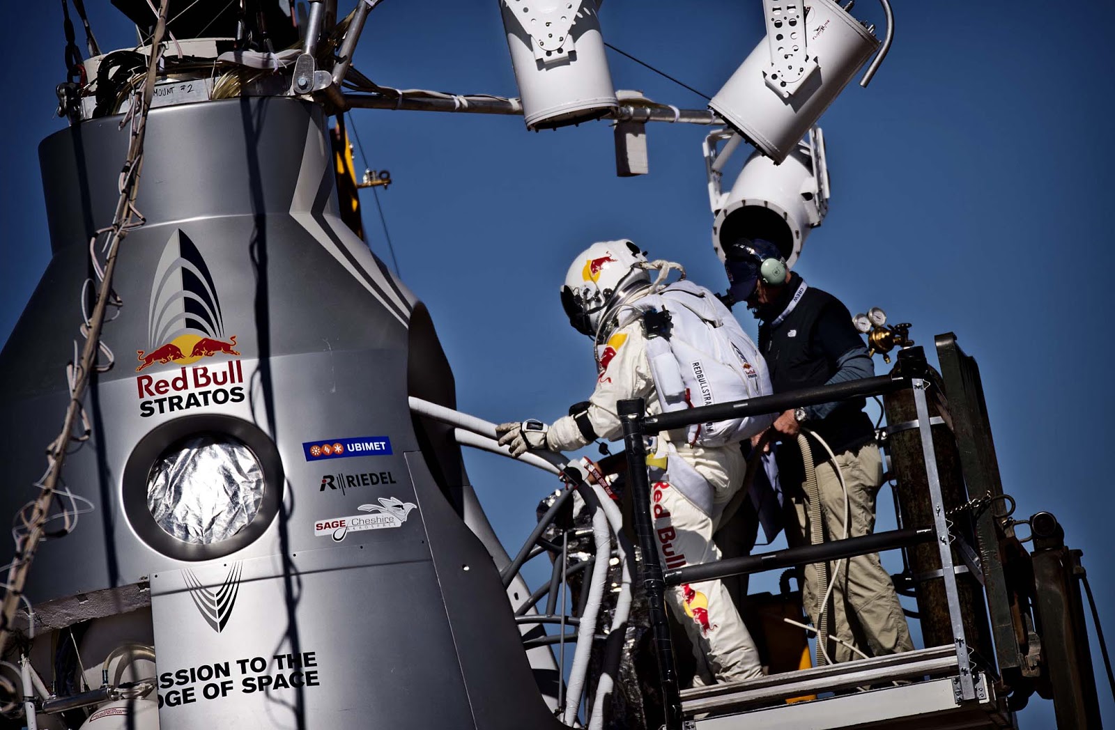 Continental Circus: Felix Baumgartner, um salto para o Espaço