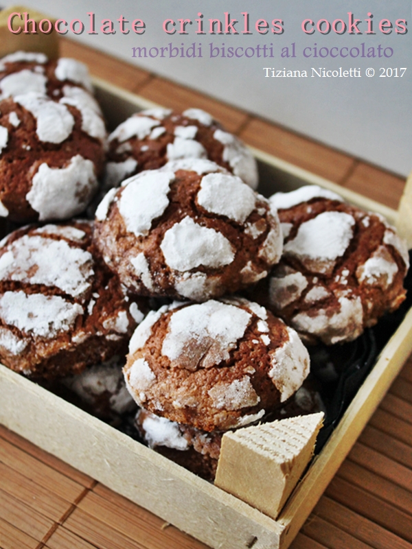 Pecorella di Marzapane: Chocolate crinkles cookies