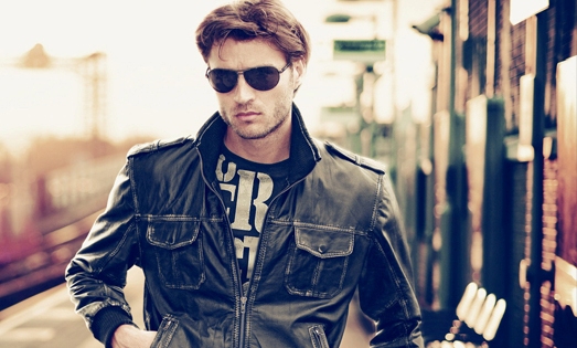 Produk Perawatan Wajah Pria Terbaik Yang Secara Alami - WAJAH2