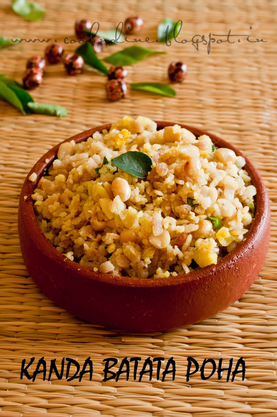 CooknDine....: Kanda Batata Poha /Aloo Poha