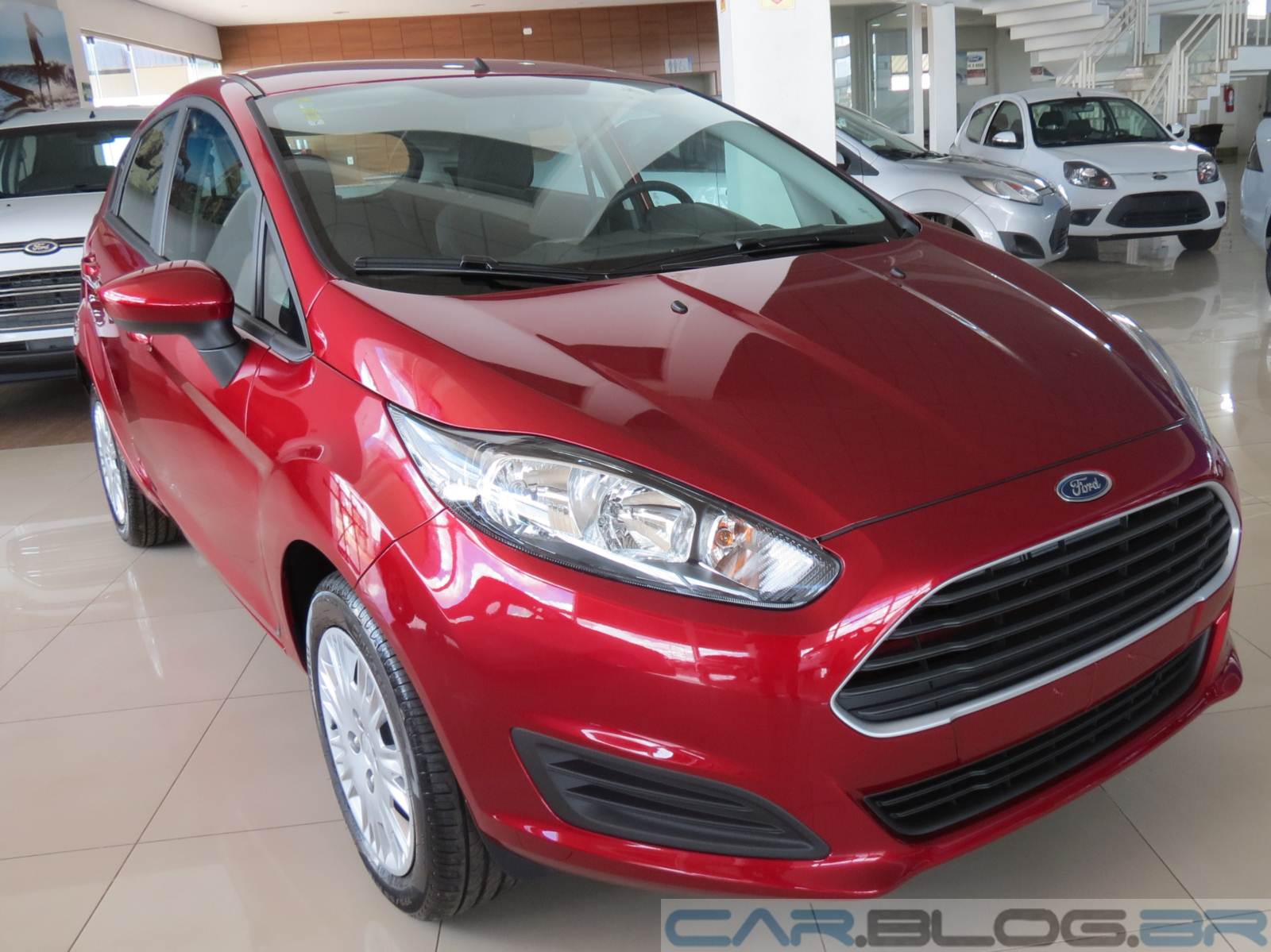 Ford Fiesta S 2014 - fotos, preço, vídeo e especificações