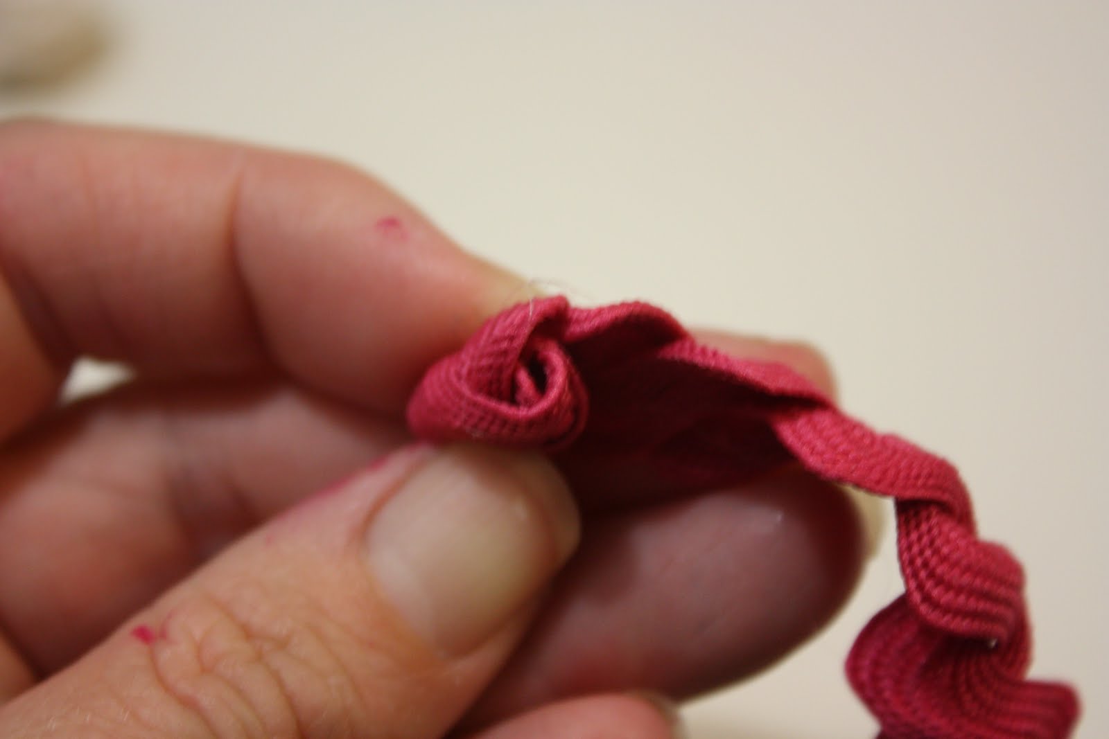 Made by Mama: Rick Rack Roses Tutorial