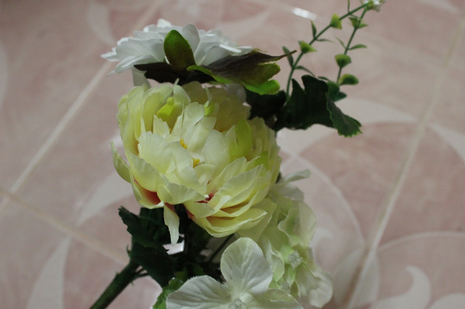 Tips & Tutorial | Gubahan Bunga Putih + Hijau (Pinterest Inspired ...