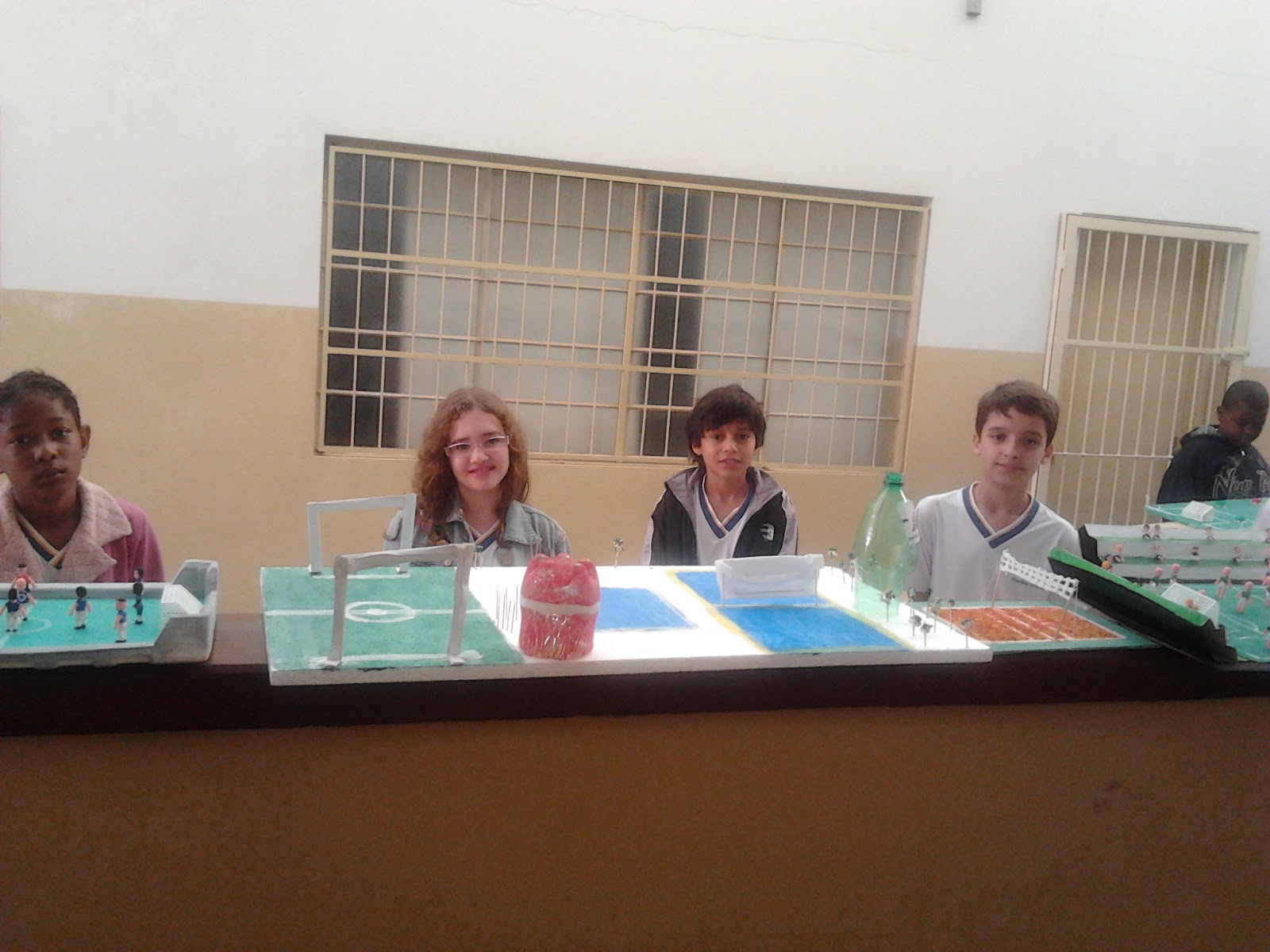 E.E.GERALDO STARLING SOARES: USO DE MATERIAL CONCRETO FACILITA A ...