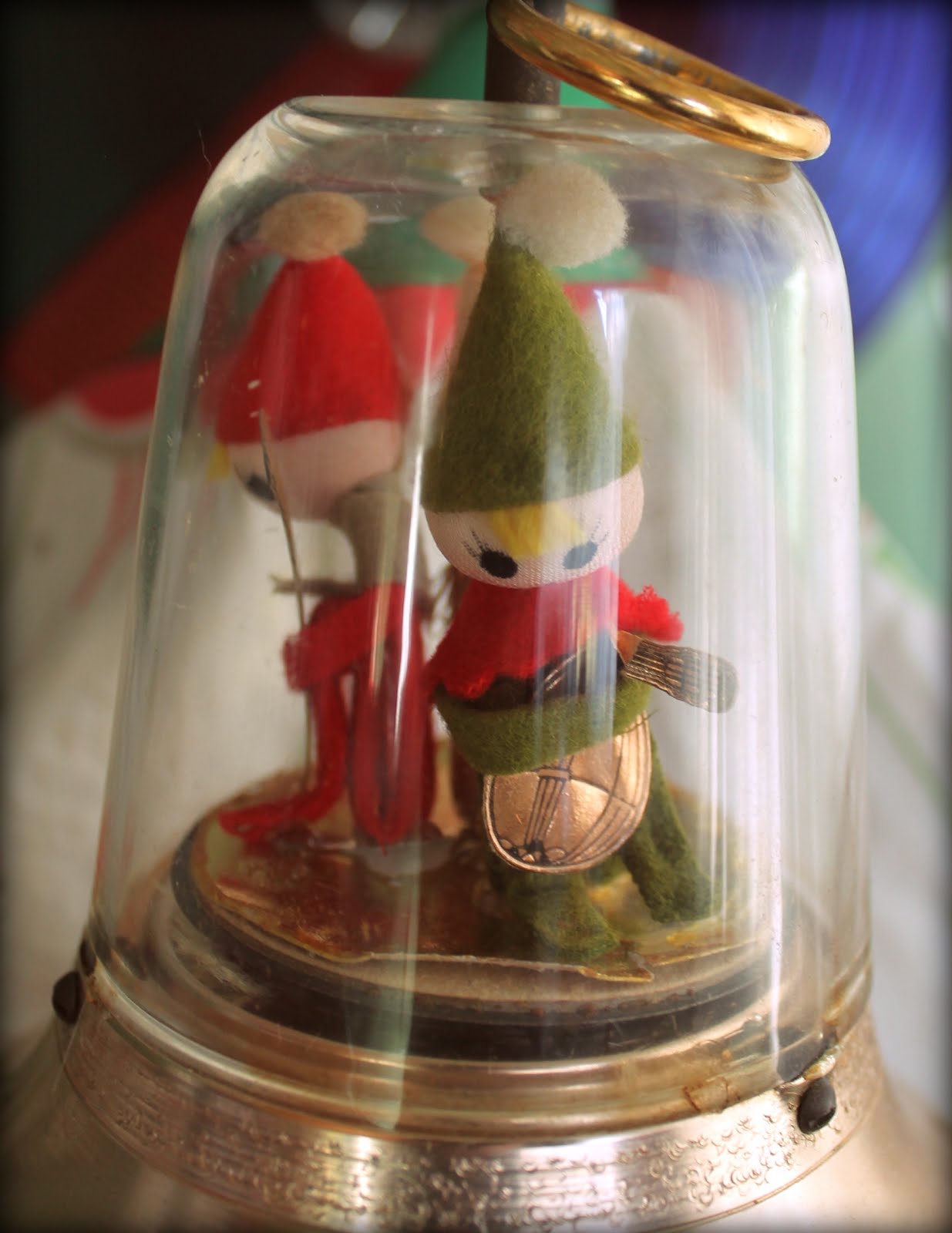 *~my house is cuter than yours~*: Dizzy Musical Elves