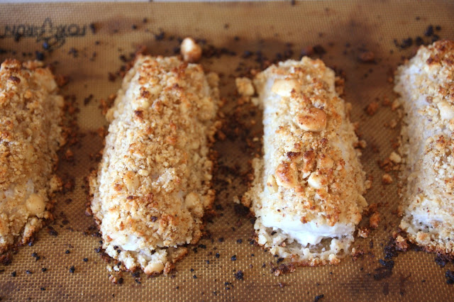 dr. sweet tooth: Macadamia Nut Crusted Cod