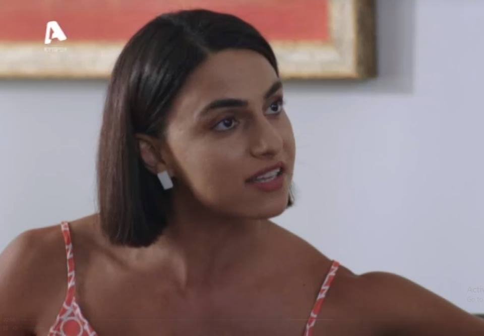 ShowTime-cy: Η ΕΚΡΗΚΤΙΚΗ ΚΑΙ ΑΤΙΘΑΣΗ ΛΟΥΚΙΑ ΒΑΣΙΛΕΙΟΥ ΣΤΗΝ ΚΥΠΡΙΑΚΗ ΣΕΙΡΑ ΜΠΛΕ