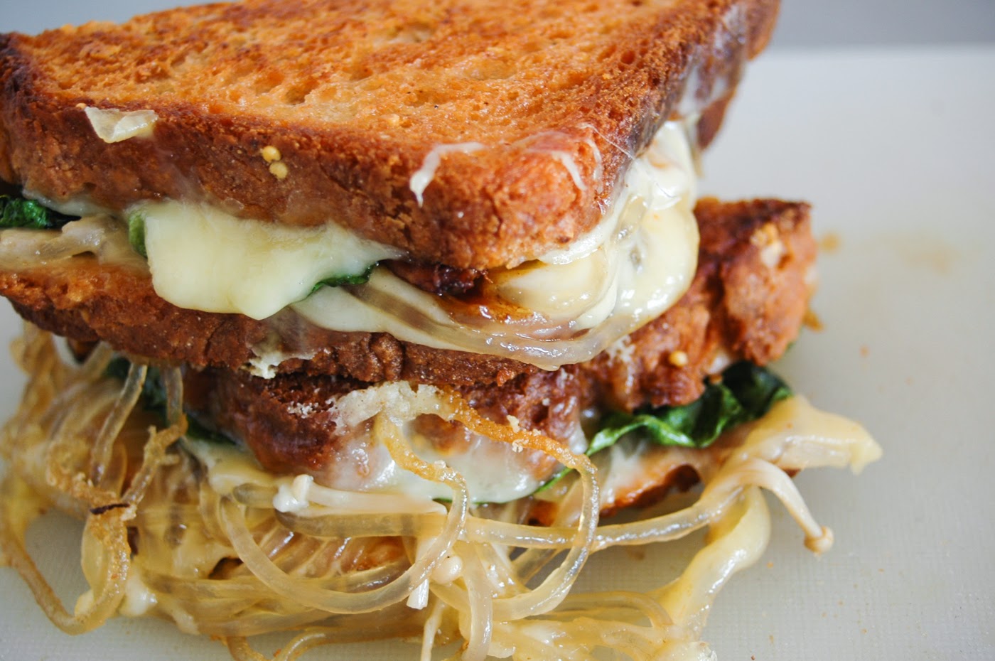 GLORIOUS SANDWICHES: RAMEN GRILLED CHEESE