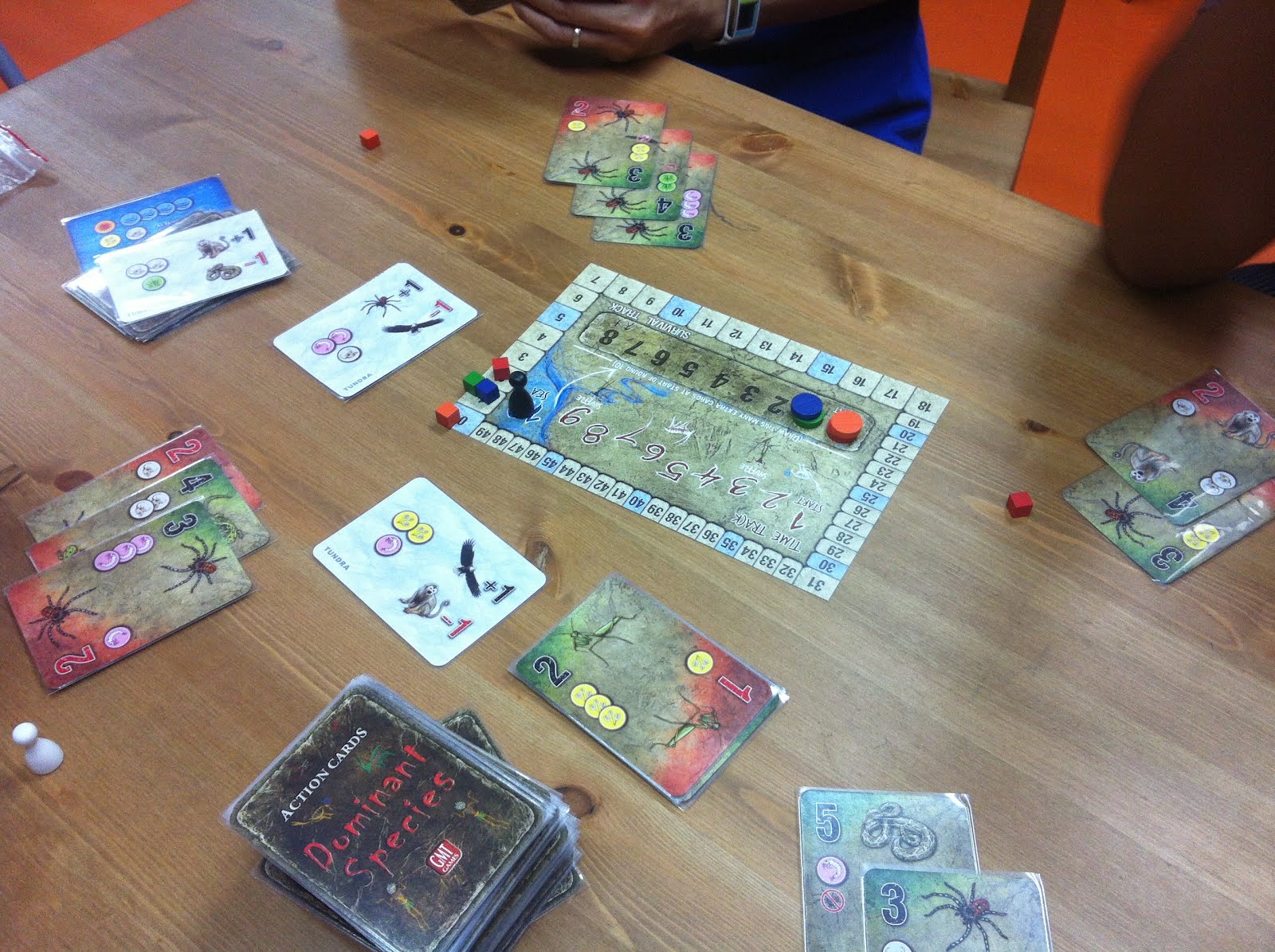 Hiew's Boardgame Blog: Dominant Species: The Card Game