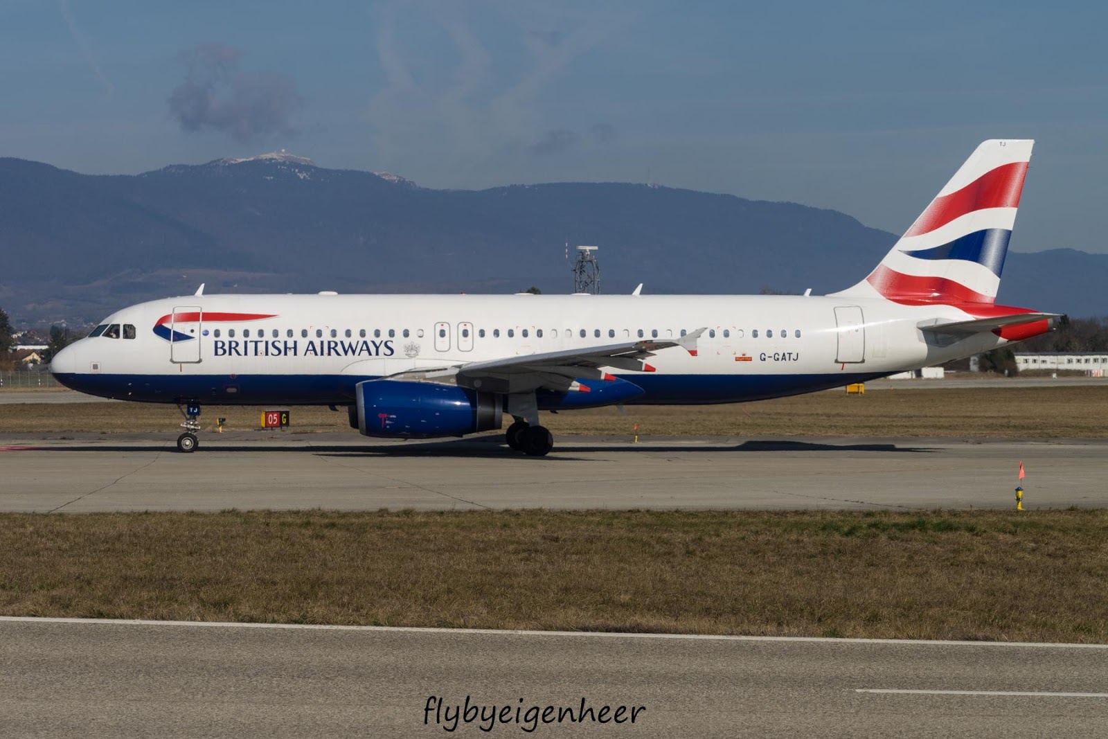 FLUGZEUGE: G-GATJ Airbus A320-233 A320 > BAW