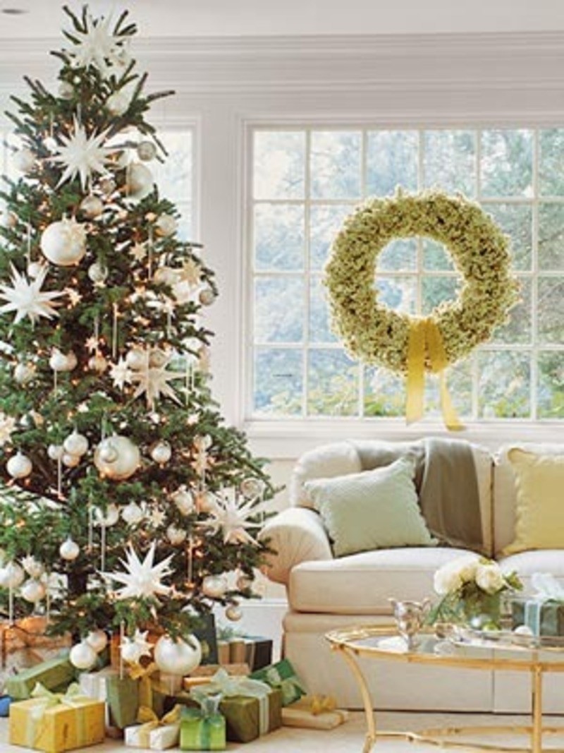 Neutral Christmas Decor: European Style Holidays to Inspire
