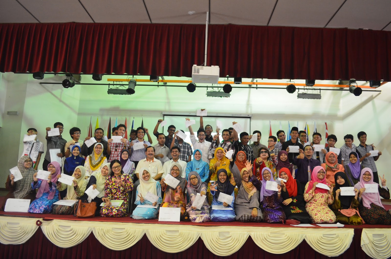 Sekolah Menengah Sains Rembau: Majlis Penyerahan Slip Keputusan SPM 2012