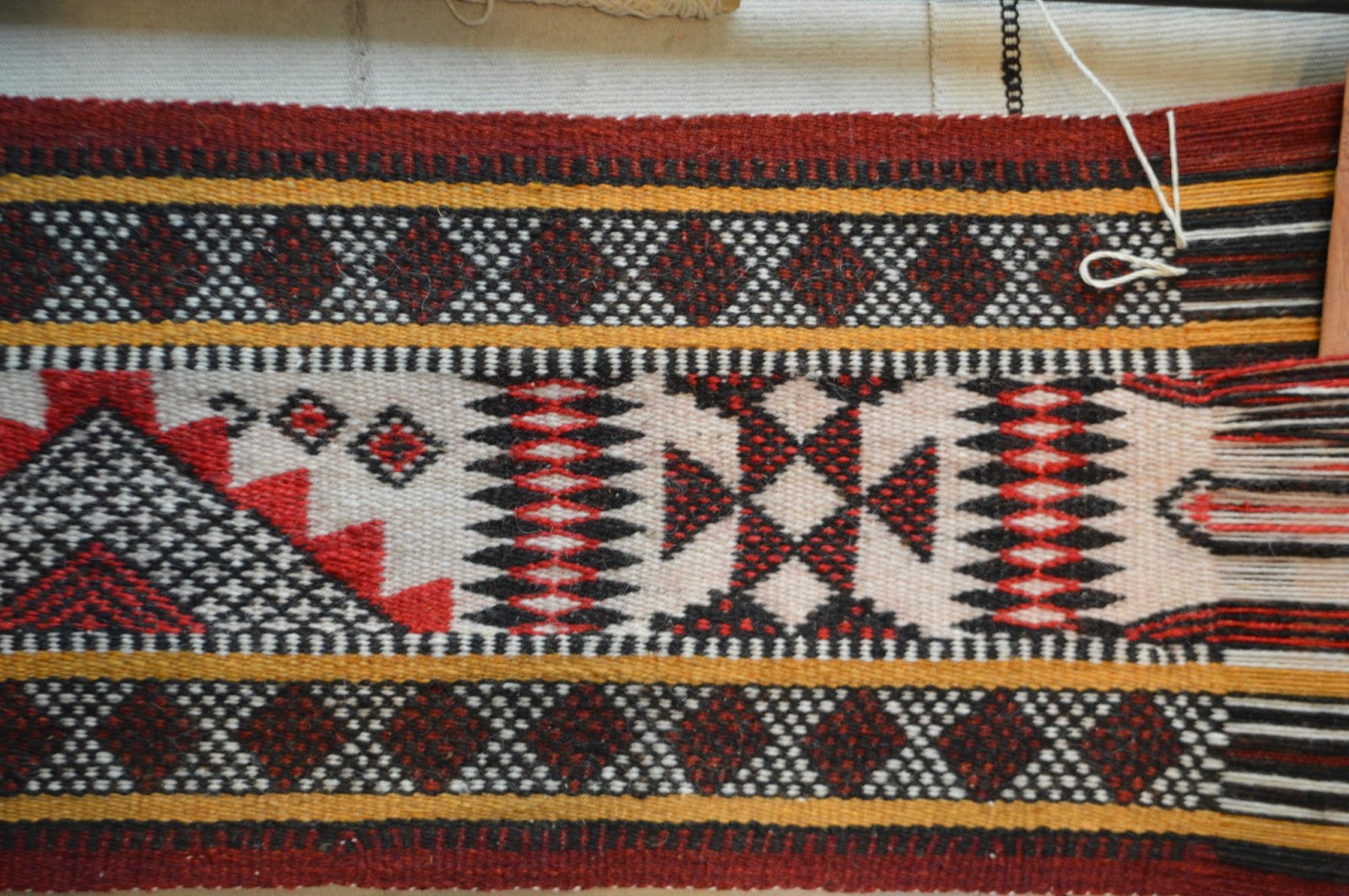 Weave Around the World: Sadu - and why I am in Kuwait at all....