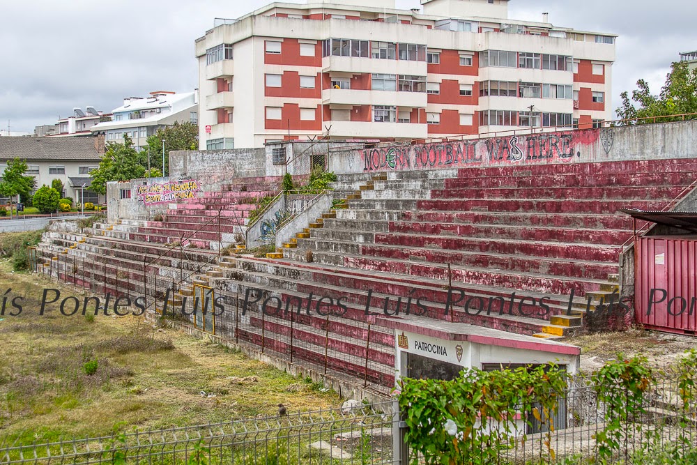 ESTÁDIO 11: Estádio Engenheiro Vidal Pinheiro - ruínas