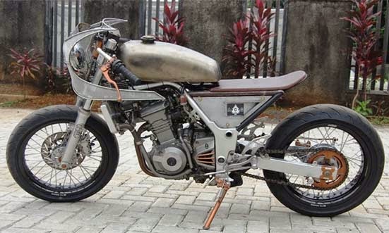 Modifikasi Kawasaki Ninja 250R Cafe Racer Rock n Row - Indonesia Motorcycle