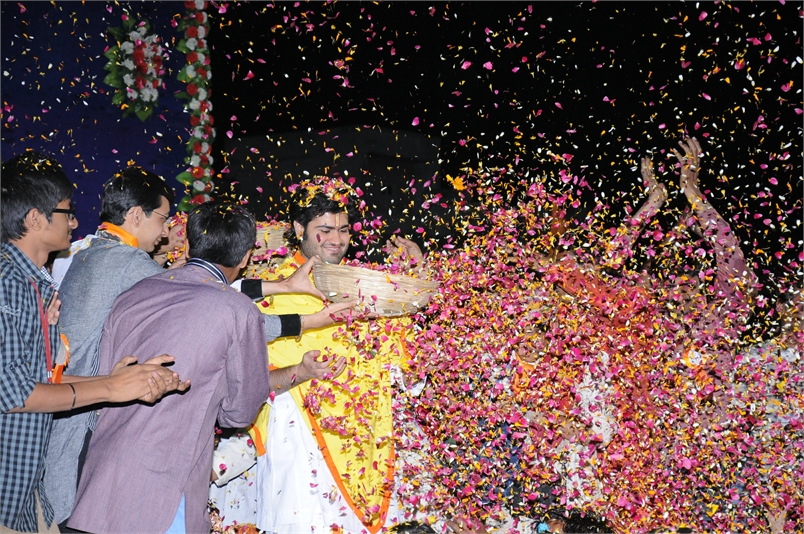 VYO: Photos of VYO Rajkot celebrates Holi Rasiya & Phool Faag Utsav