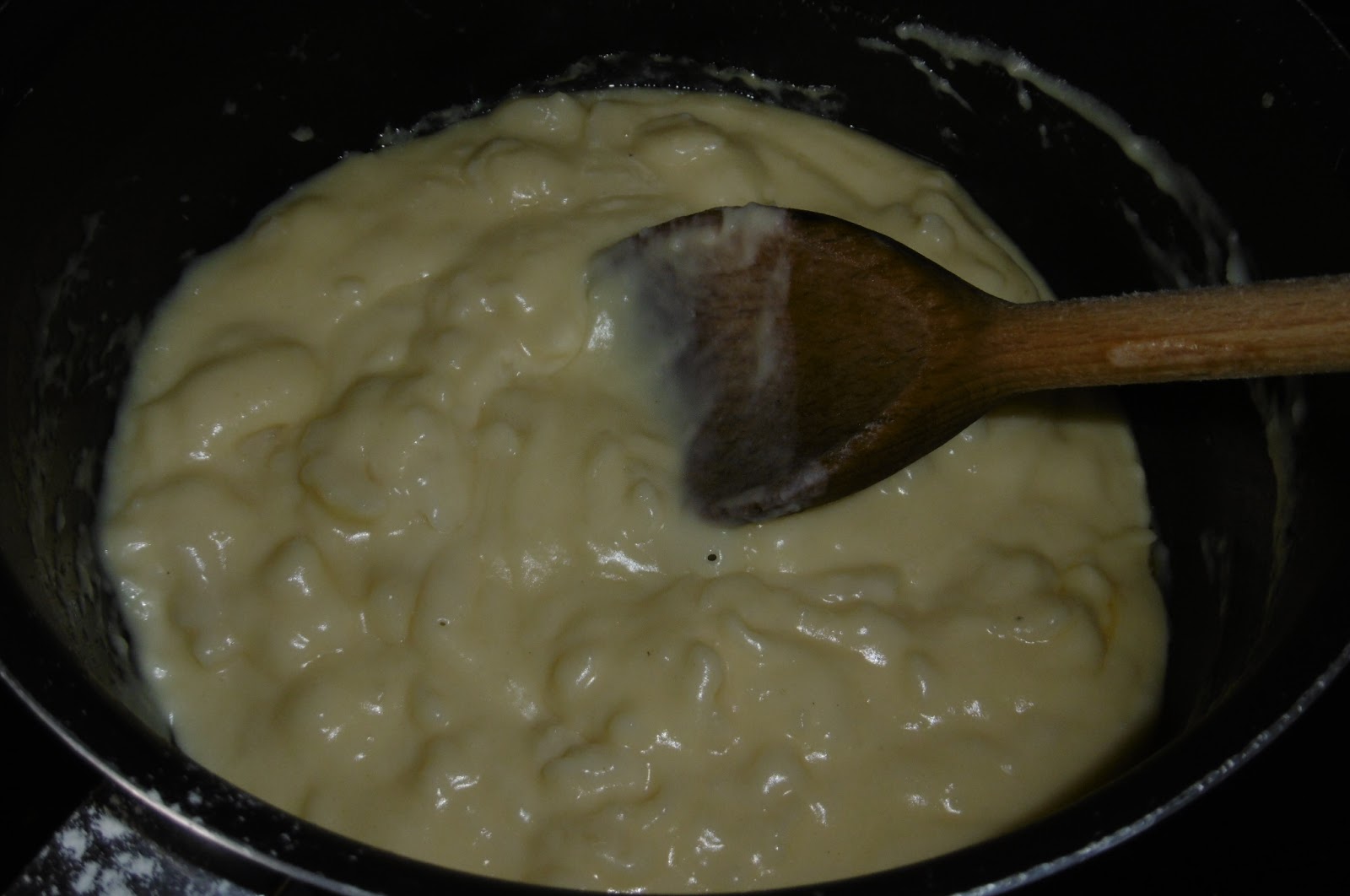 Madhouse Family Reviews: Retro recipe : School dinner fudge tart