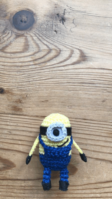 stuff susie made: Mini Minion Keyring Crochet Pattern