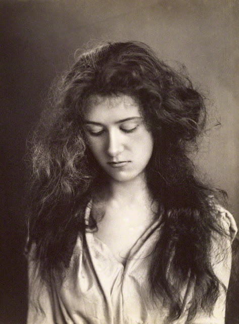 Spencer Alley: Eveleen Tennant