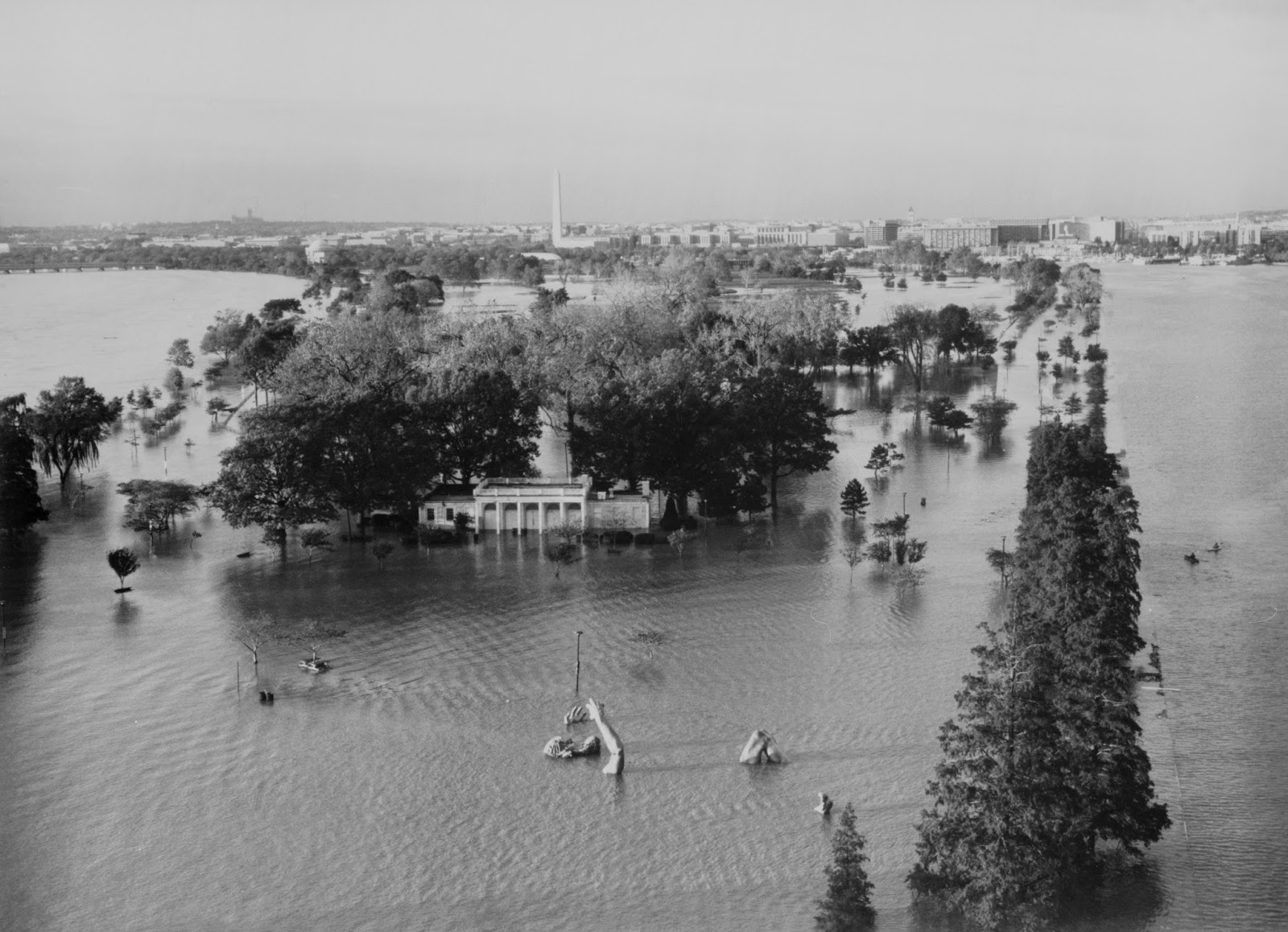 The vanished teahouse at Hains Point