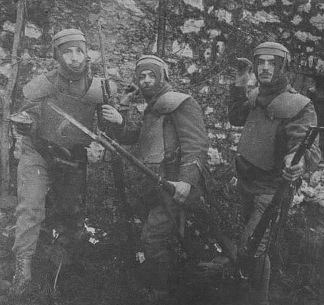 AMO DEL CASTILLO: El origen de los "militari arditi"