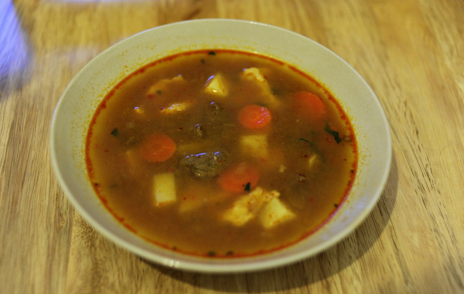 Prietene in bucatarie: Supa gulas de vita