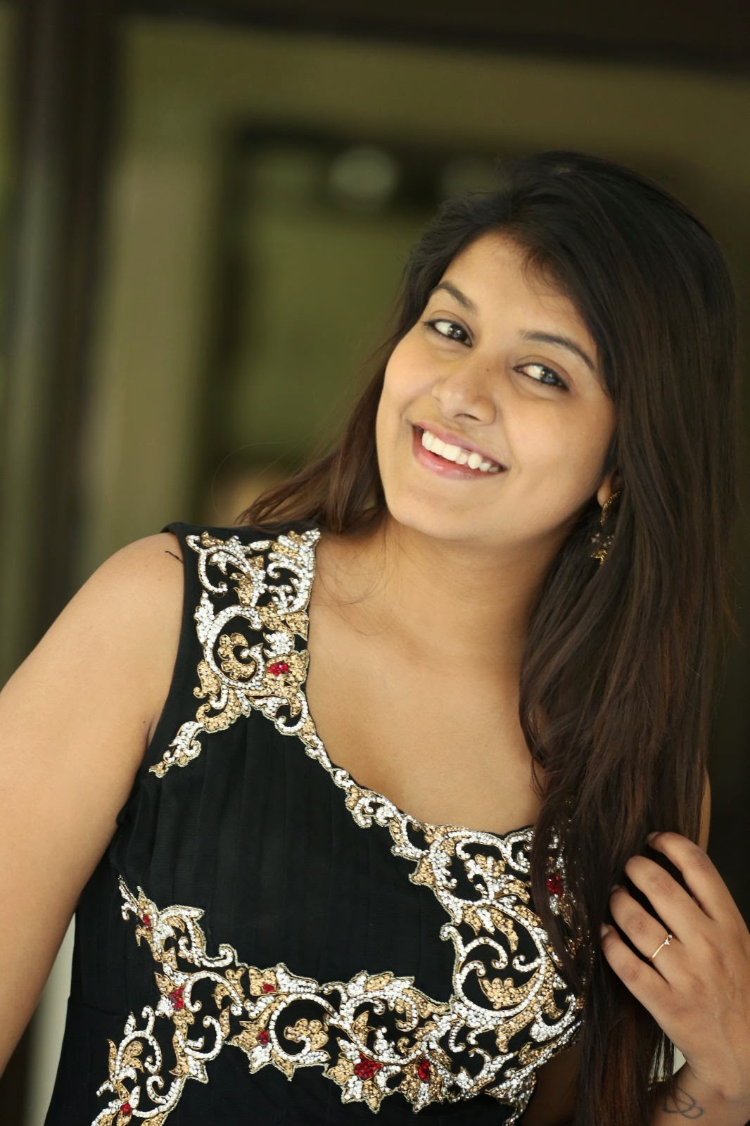 Kavya Kumar exclusive stills | Tollywood one blog