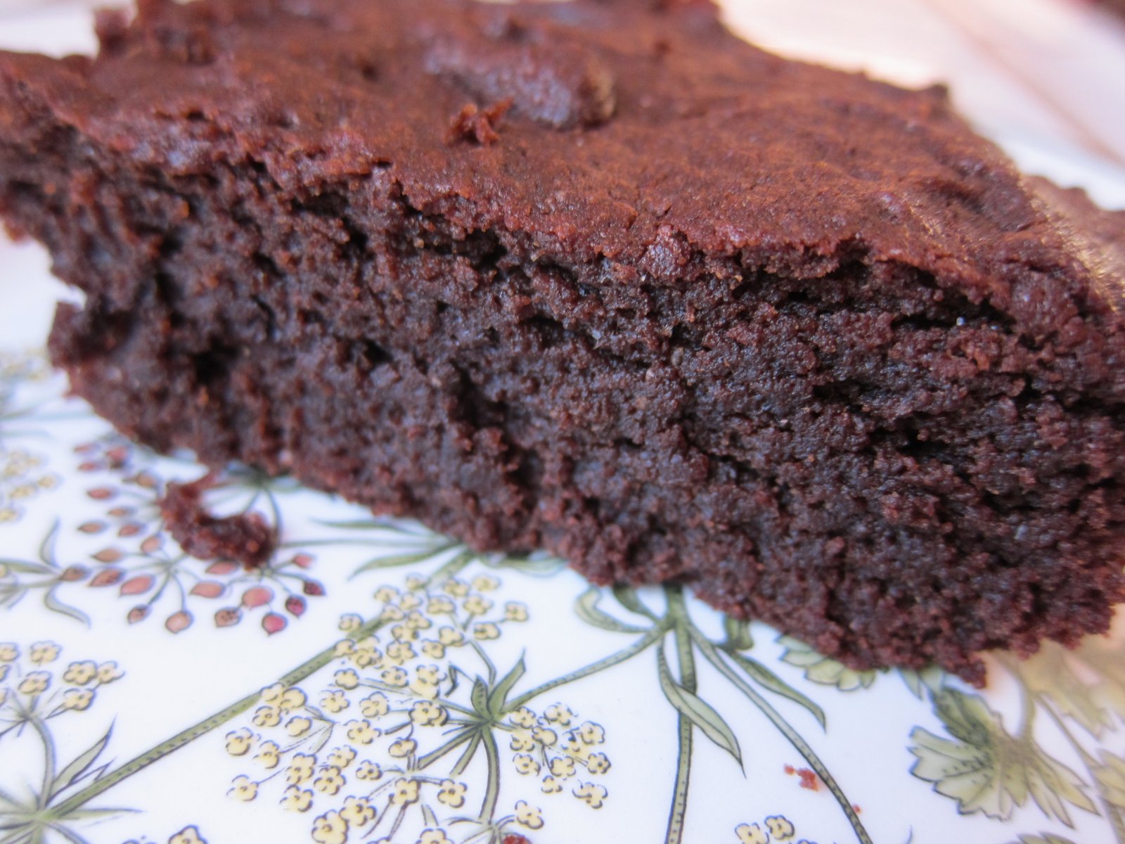 WholeFoodVegan: Mascobado Sugar Brownies