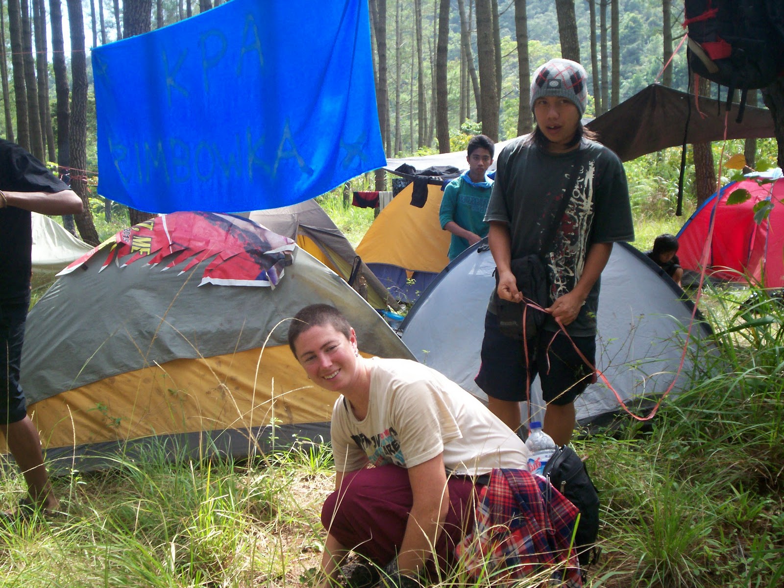 soputan volcano adventure tour: soputan volcano camping site