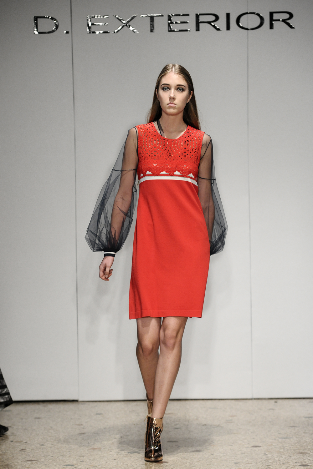 © Moda Glamour Italia: Milano Moda Donna: D-Exterior P/E 2018