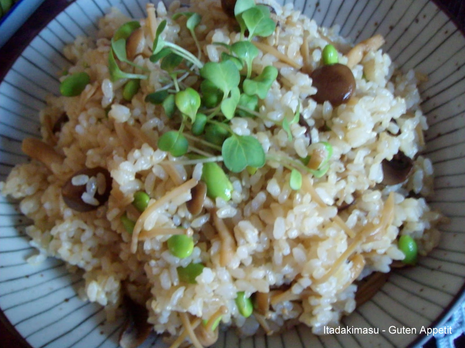 Itadakimasu - Guten Appetit: Brauner Reis mit Pilzen und Edamame