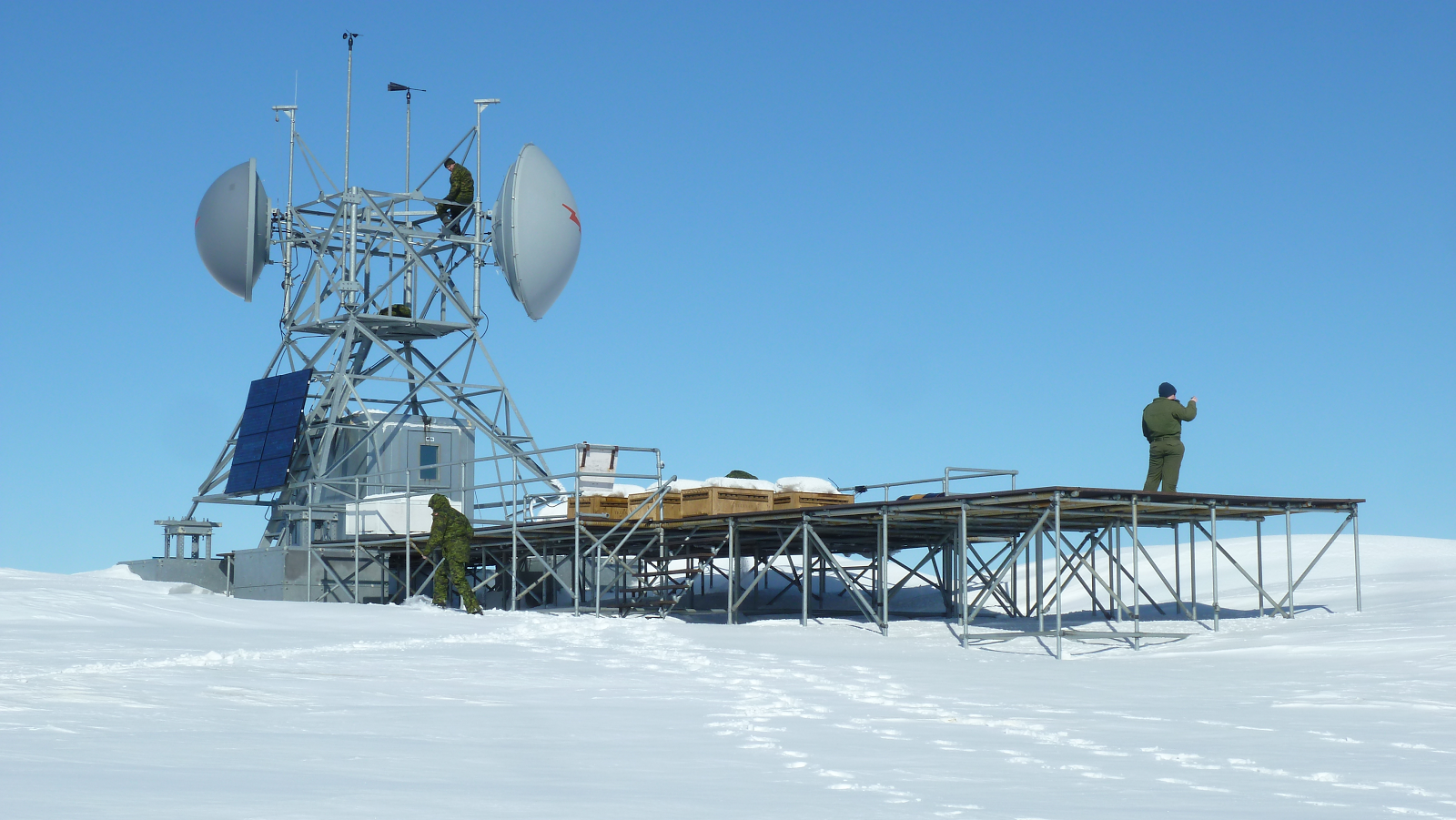 Camping Canadian: The High Arctic Data Communication Systems (HADCS) of ...