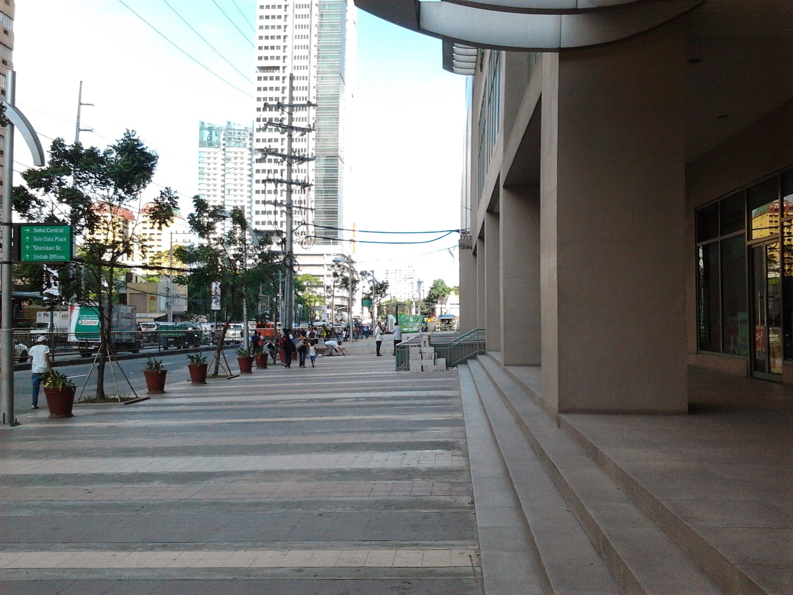 Soho Central Condominium: The Great Wall of Soho Central