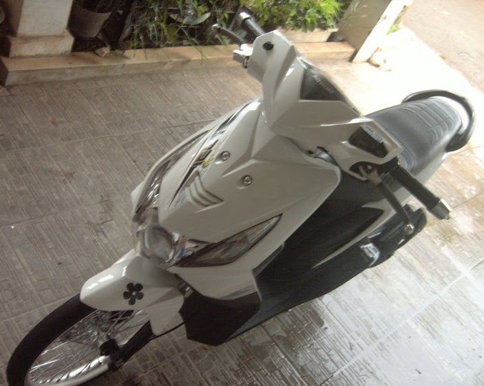 Modifikasi Honda Beat Putih Mutiara