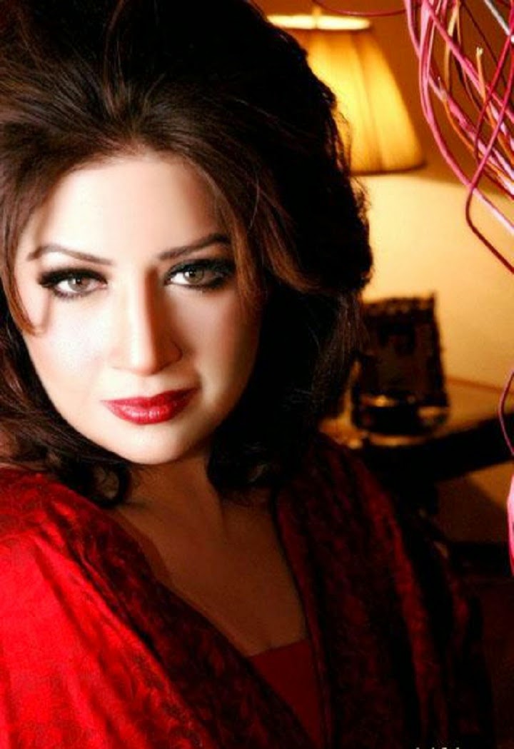 free stars wallpaper: Atiqa Odho HD Wallpaper