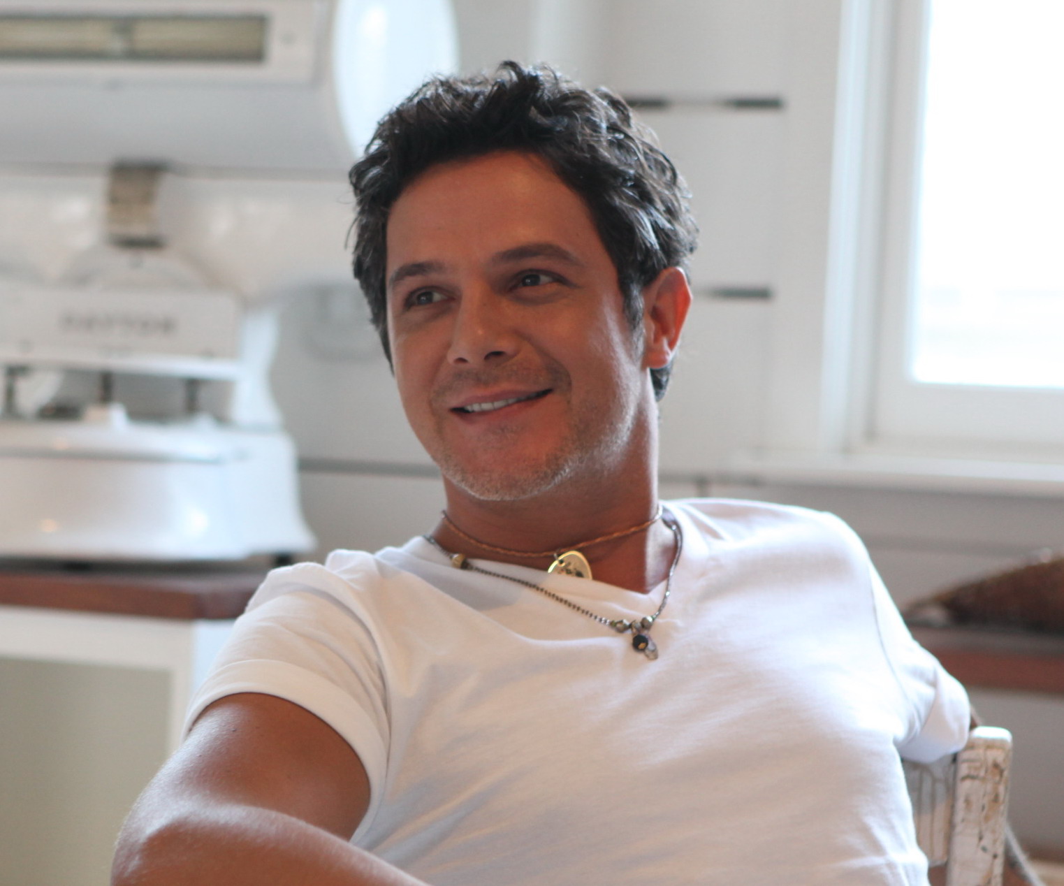 Corazón de Canción: Alejandro Sanz - Y ¿Si Fuera Ella? (letra en español)