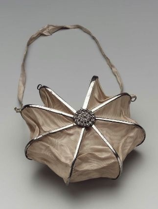 loveisspeed.......: Handbag and purses 17th century to 18th century women..