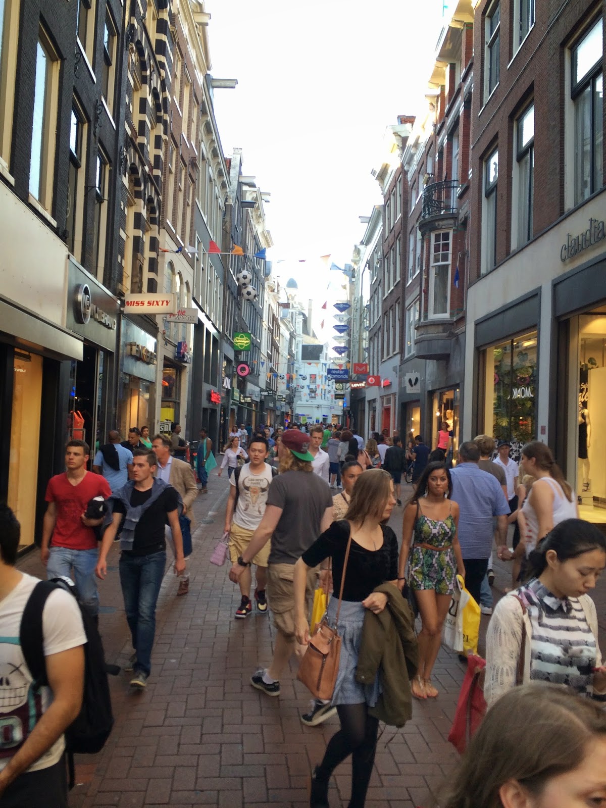 MyMiamiTips: SHOPPING IN AMSTERDAM..