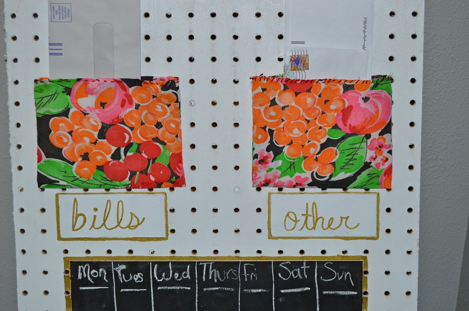Simply Liv: Simply DIY // Easy Mail Organizer