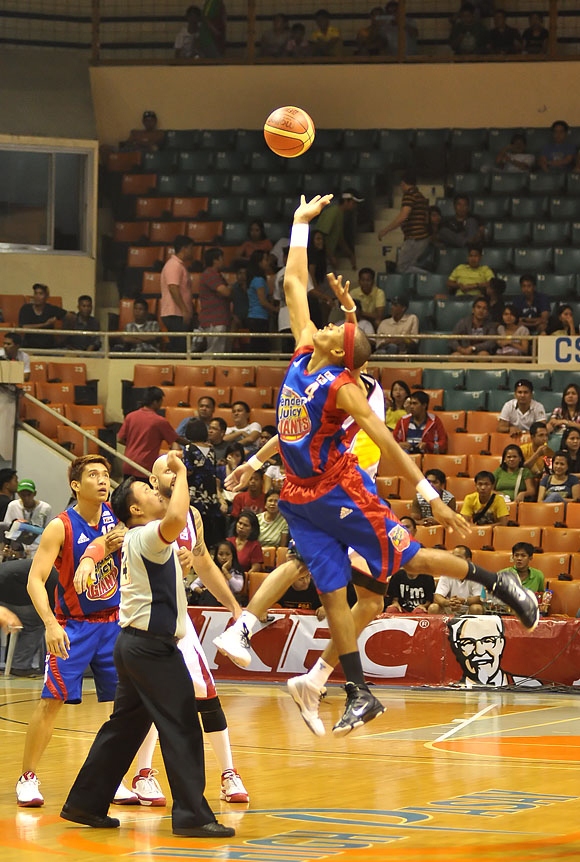 PBA Fanatic: Rafi Reavis is ready to play for Bmeg Llamados